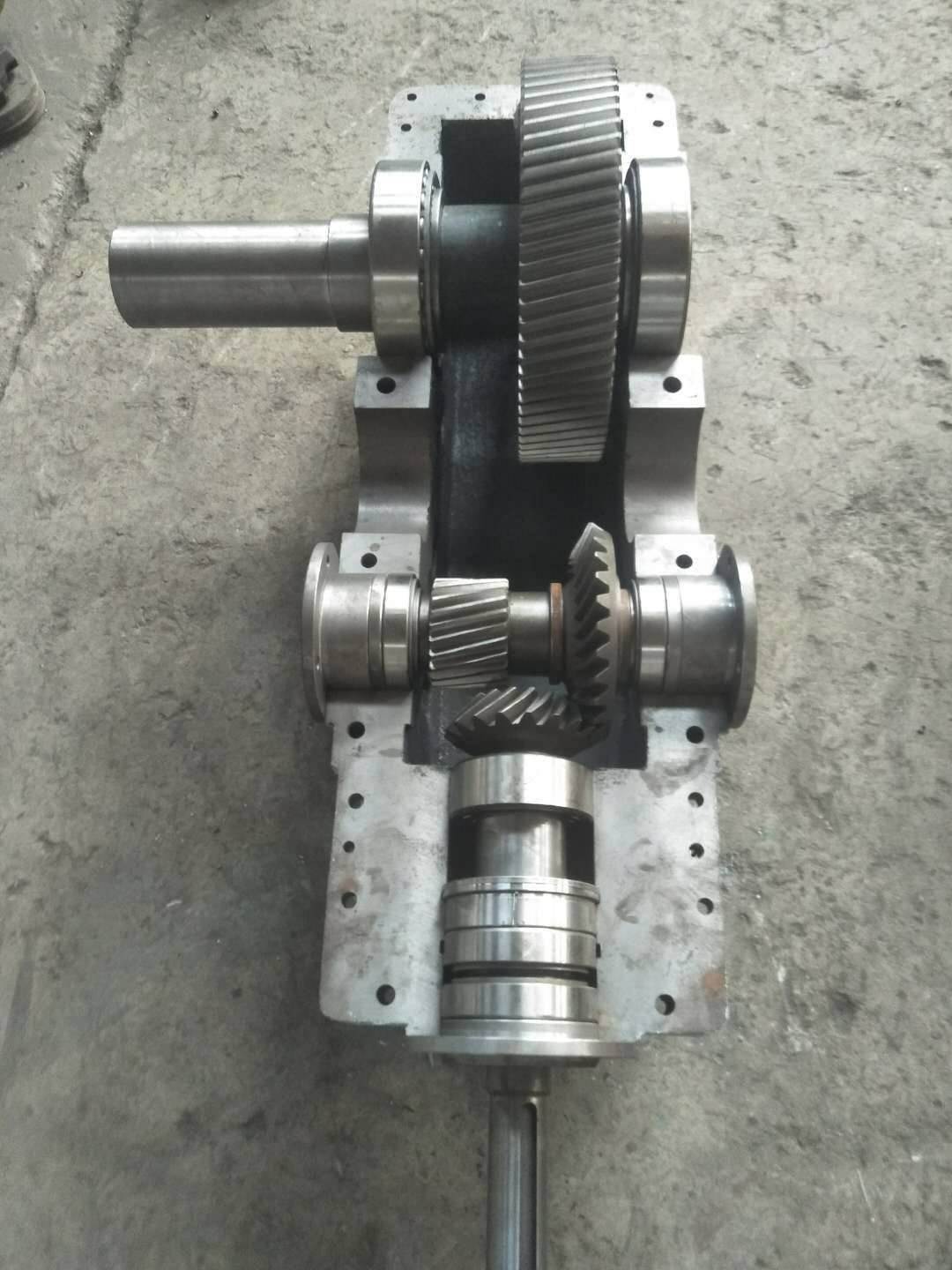 ZSY200硬齿面减速机制造厂家-搜了网